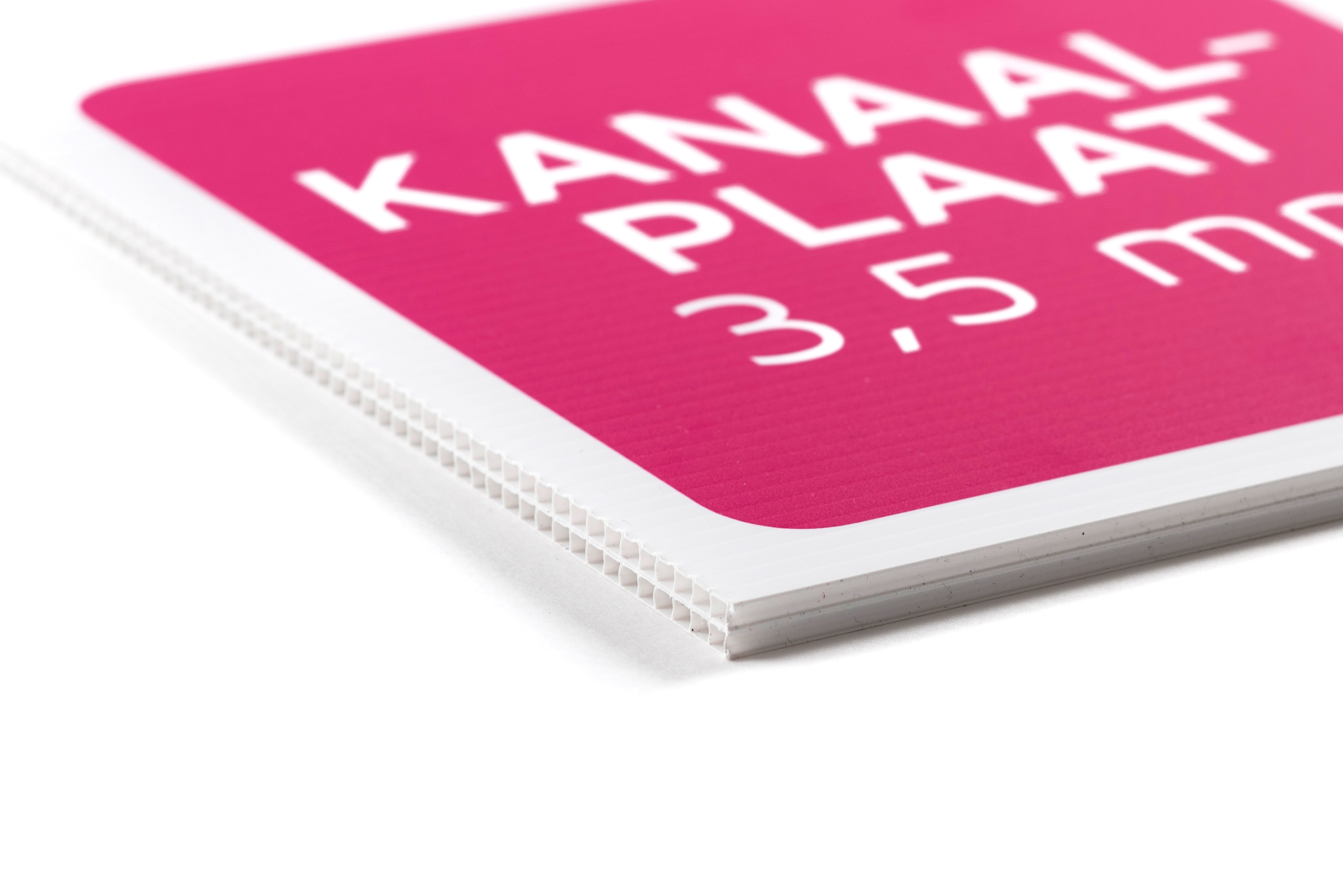 Order fast and online your channel plates | Print&Bind